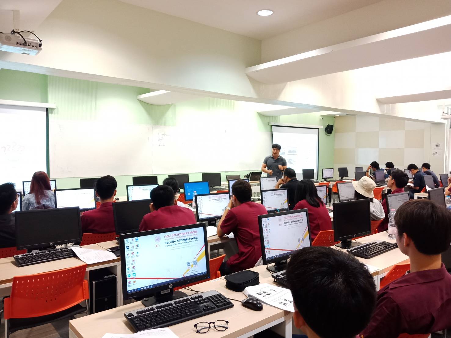 การขอใช้พื้นที่ : การอบรมการวิเคราะห์ความแข็งแรงของโครงสร้างโดยใช้โปรแกรม SolidWork ...